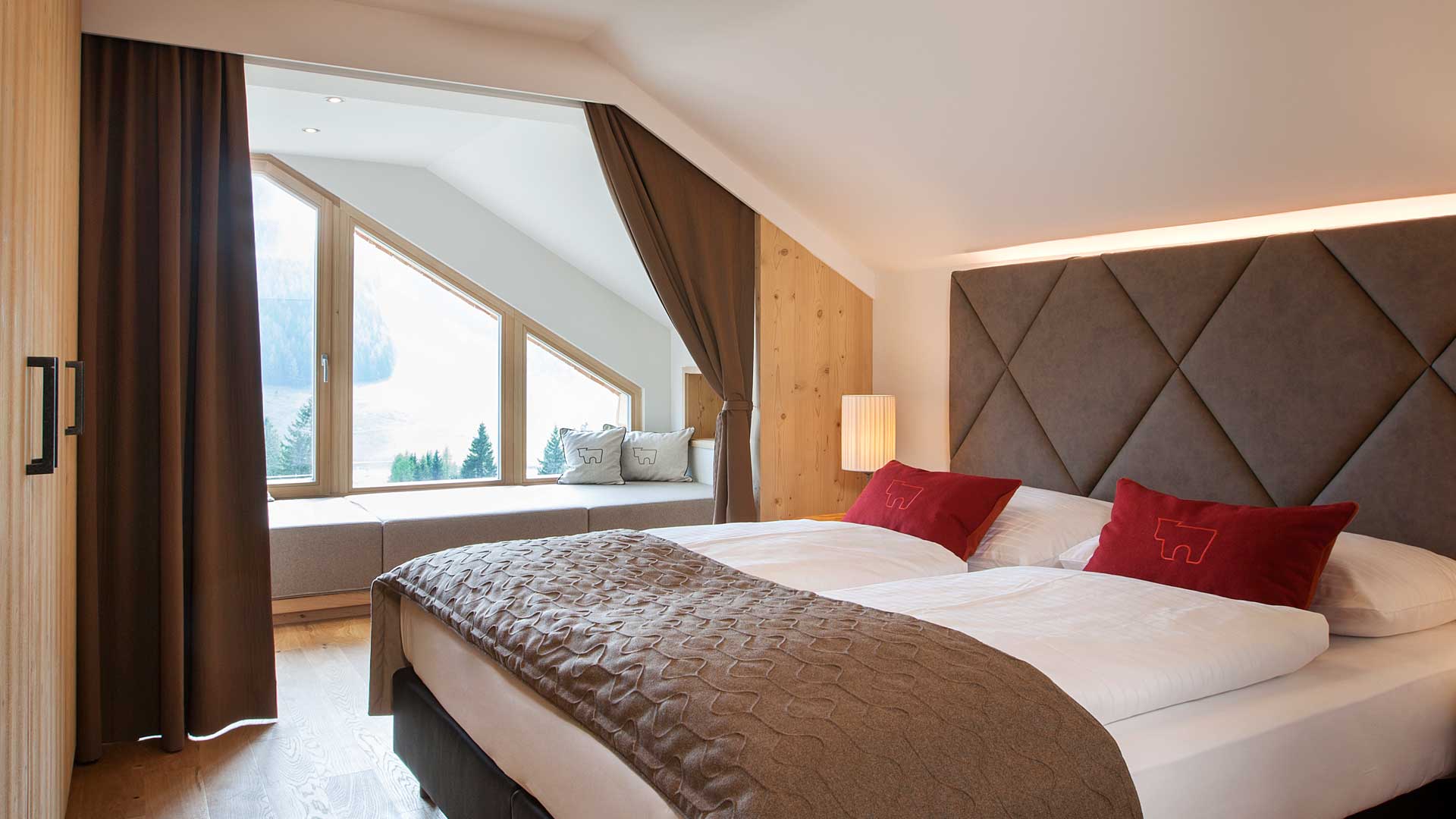 Anfragen & Informationen erhalten | Almwellness Hotel Pierer